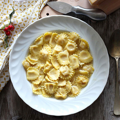 "Anolini" in broth - Grana Padano